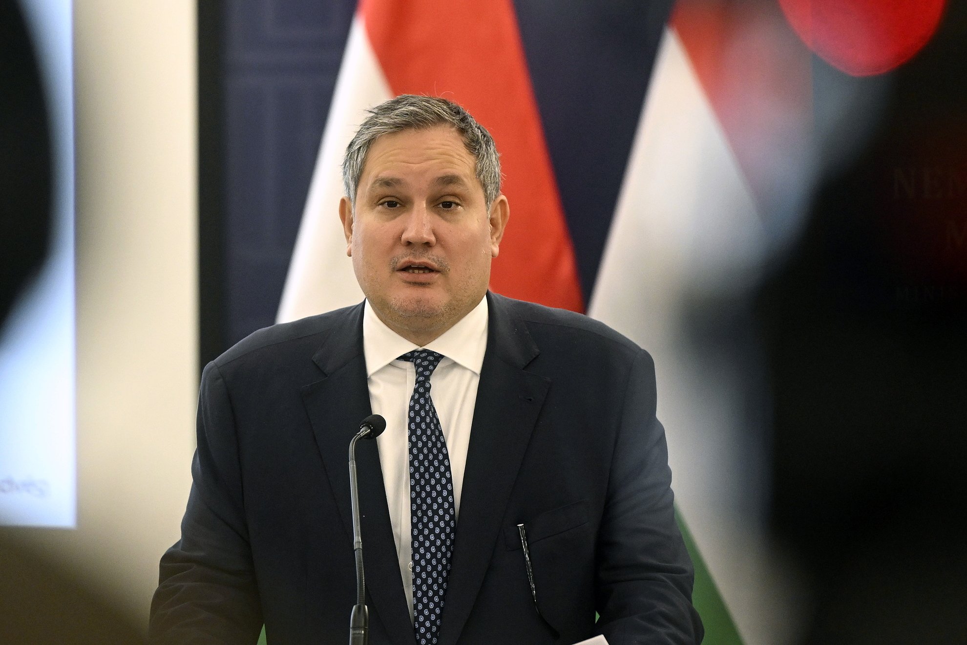 Óriási a baj: Nagy Márton 2,5 százalékra rontotta a GDP-prognózist ...